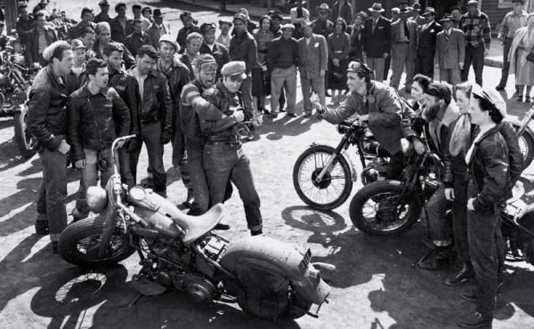 Conheça a história da Chopper, a motocicleta símbolo da Contracultura ...